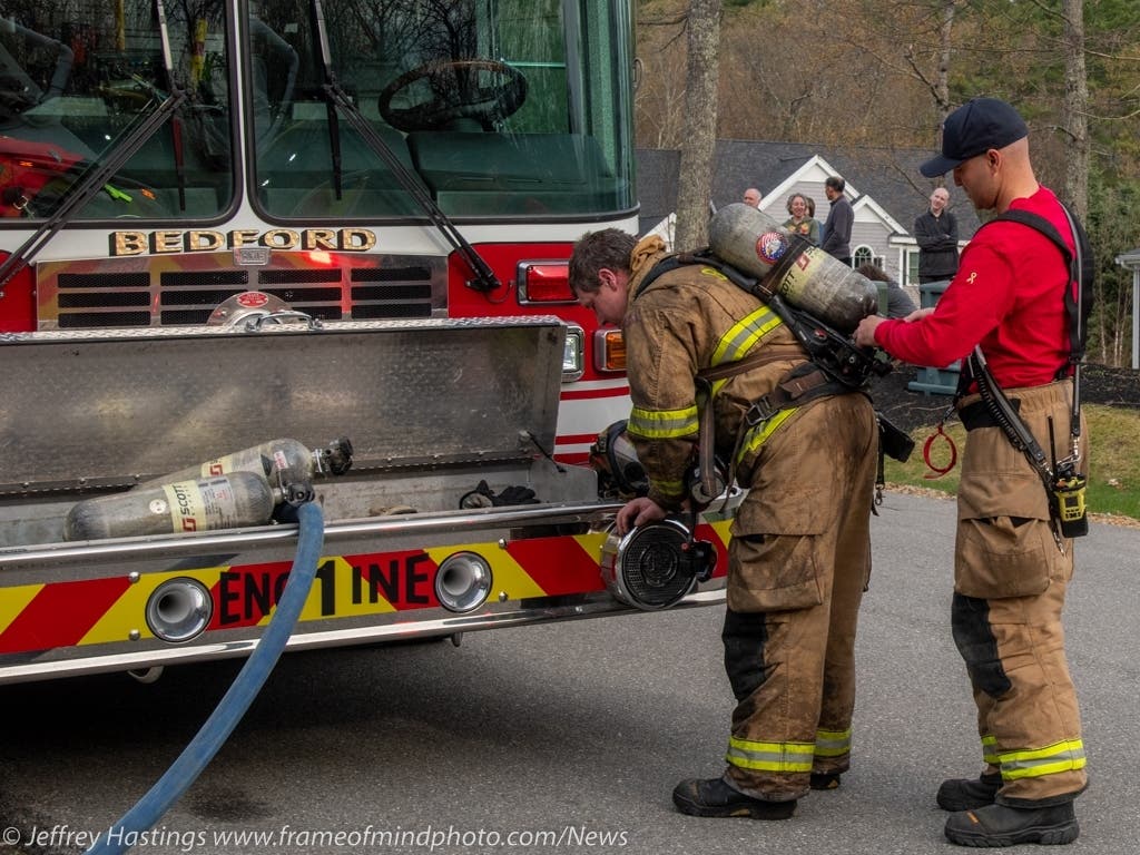 Residents Safely Escape 2-Alarm Fire On Elizabeth Way In Bedford ...