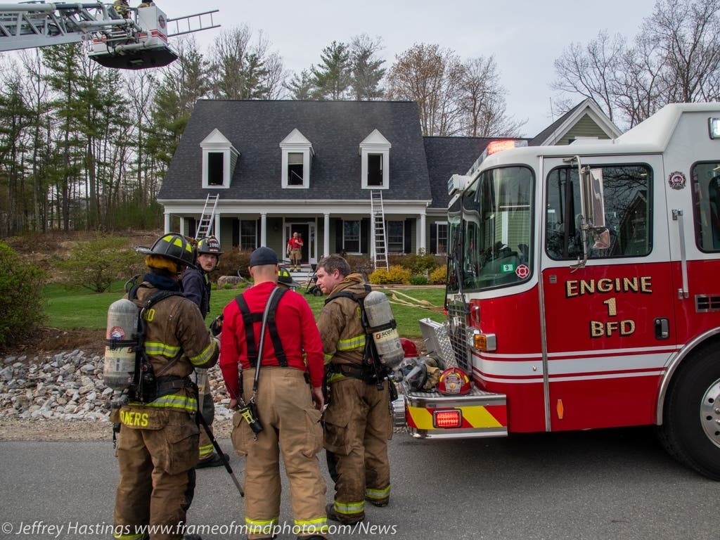Residents Safely Escape 2-Alarm Fire On Elizabeth Way In Bedford ...