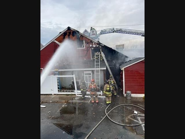 2-Alarm Fire At Popular Bedford Restaurant Affects Dozens Of Employees ...