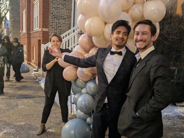 Chicago Rat Hole Wedding, Like Spot Itself, Takes On Life Of Its Own ...