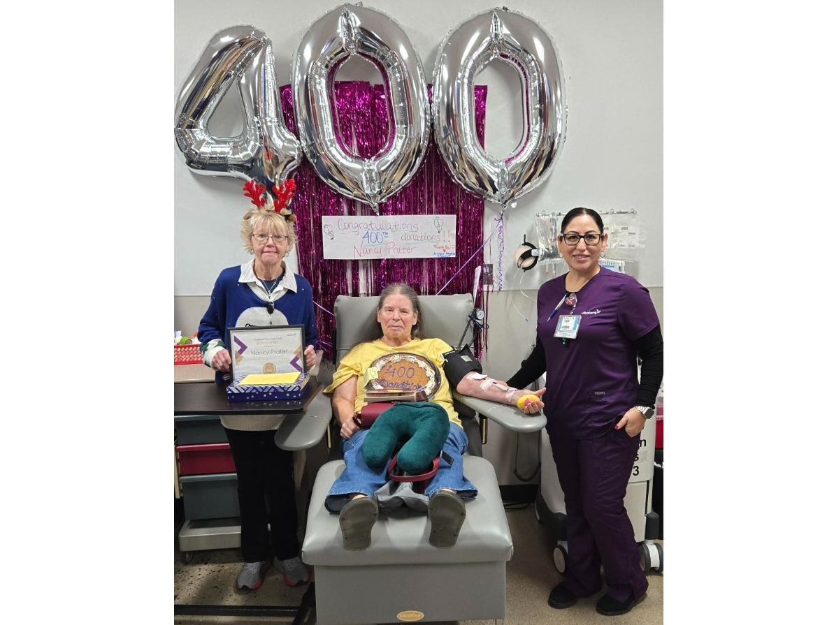 Buffalo Grove Woman Marks 400 Blood, Platelet Donations | Buffalo Grove ...