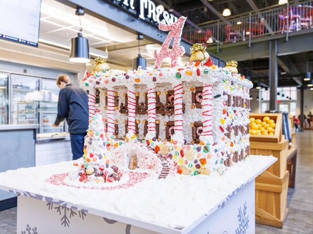 Bama Dining Unveils Gingerbread Replicas Of UA Campus Landmarks ...