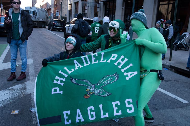 PHOTOS: Philadelphia Eagles Parade The Lombardi Trophy Through Philly ...