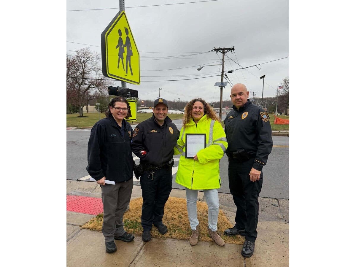 Edison Crossing Guard Saves Family From House Fire | Edison, NJ Patch