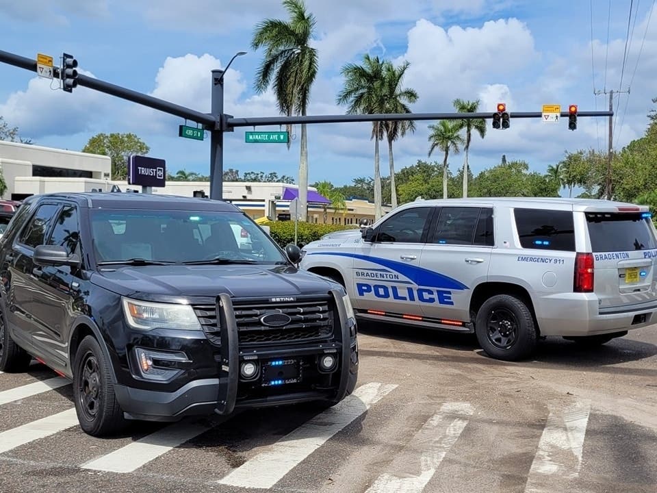 Officer Hit By Vehicle While Directing Traffic: Bradenton Police ...