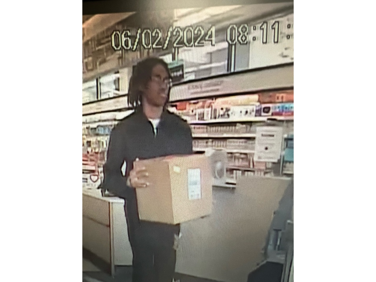 Walgreens Pharmacy Theft Person Of Interest Sought In Tampa: Sheriff ...