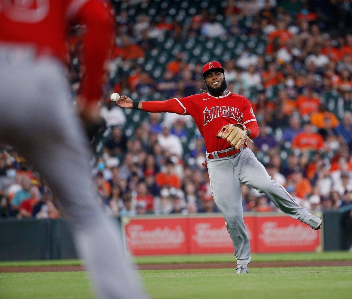 Arrest Warrant Issued In Venezuela For Angels Shortstop: Report ...