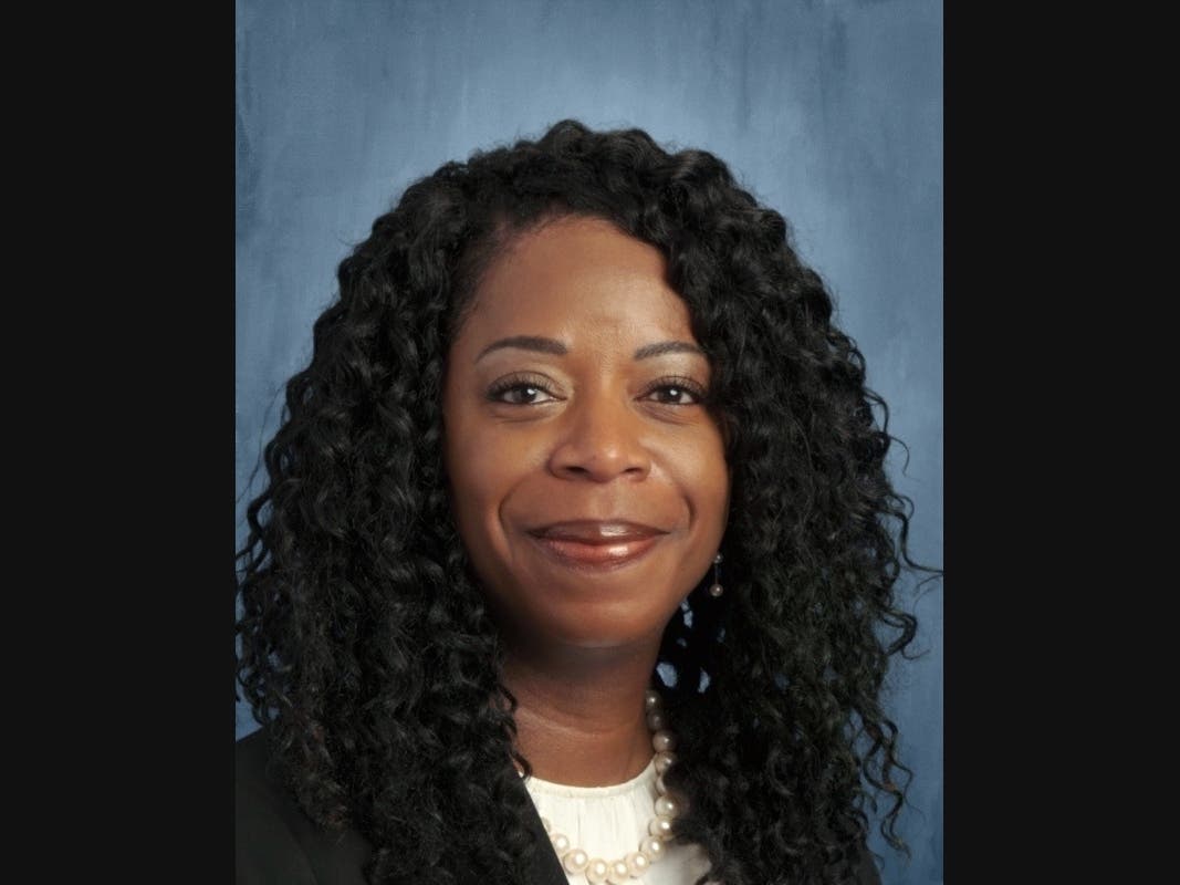 APS Superintendent Magda Parvey Agrees Contract Extension Through 2029 ...