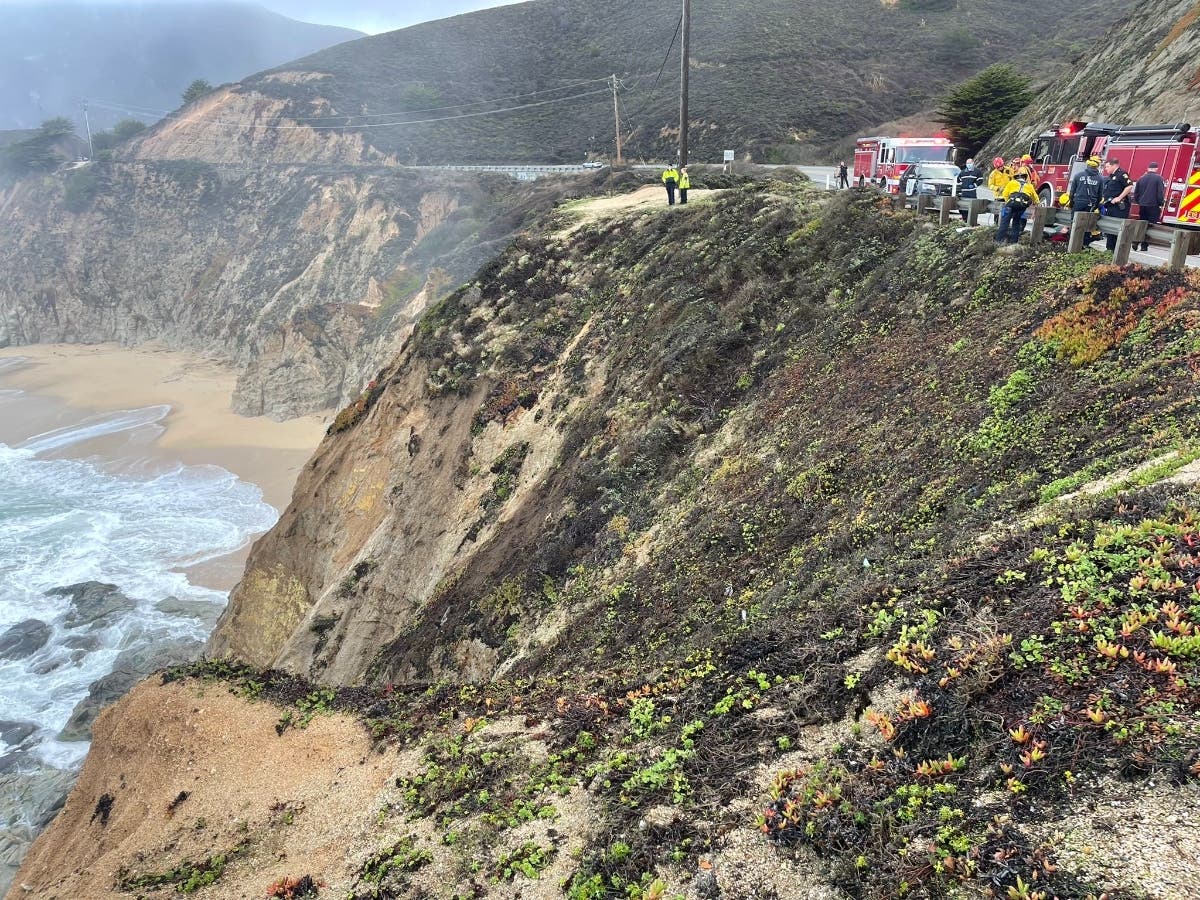 Man Rescued After Car Goes Over Cliff At Devil's Slide: Video ...
