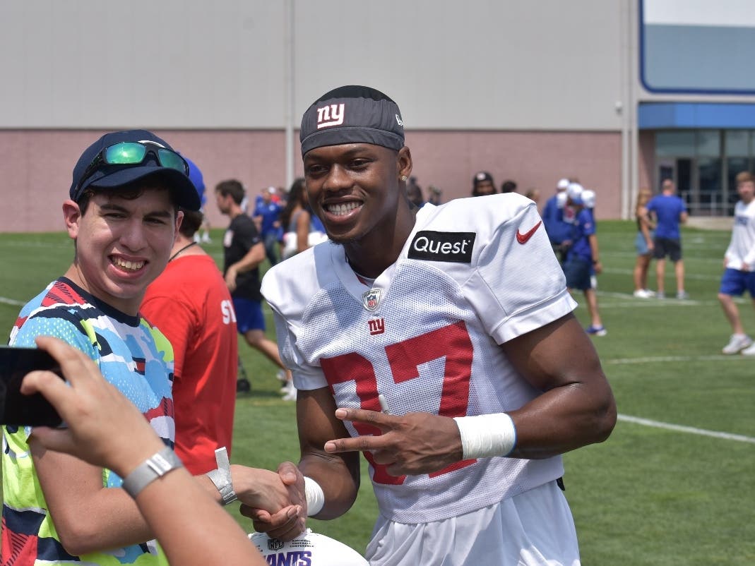 Unique Unified Sports At Iona Prep Heads To Training Camp With Giants ...