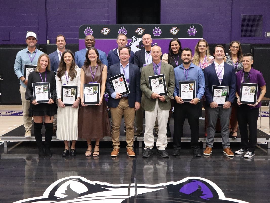 16 Athletes From 1986-2012 Inducted Into John Jay HS Hall Of Fame ...