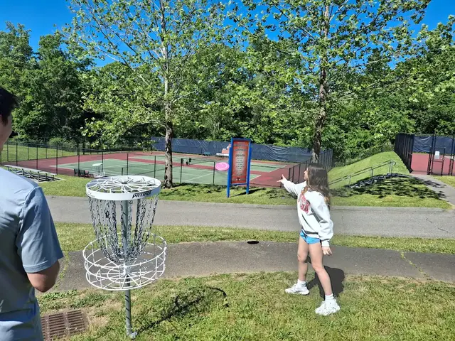 Briarcliff High School Students Hit The Brand New Disc Golf Course ...