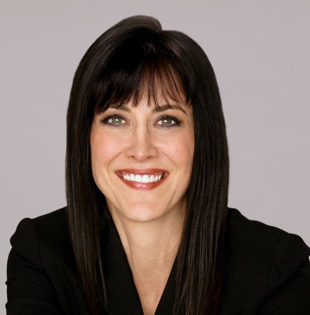 Stephanie Miller's Sexy Liberal Resistance Tour Comes to Chicago's ...