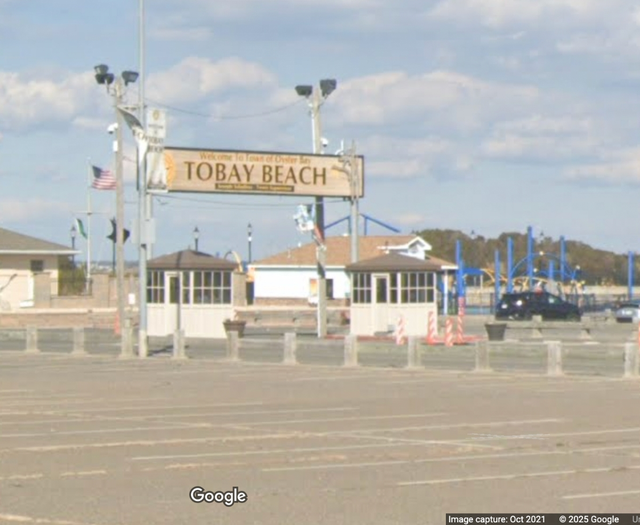 Work To Restore Tobay Beach Pumps 90,000 Tons Of Sand Into Beach ...