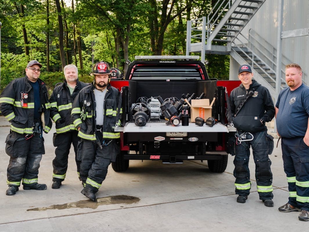 The Darien Foundation Gives Grant To FD For New 'Jaws Of Life' Tools ...