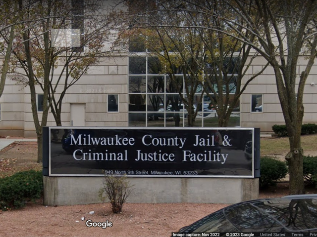Milwaukee Jail Officer Charged After Inmate's Death In January ...