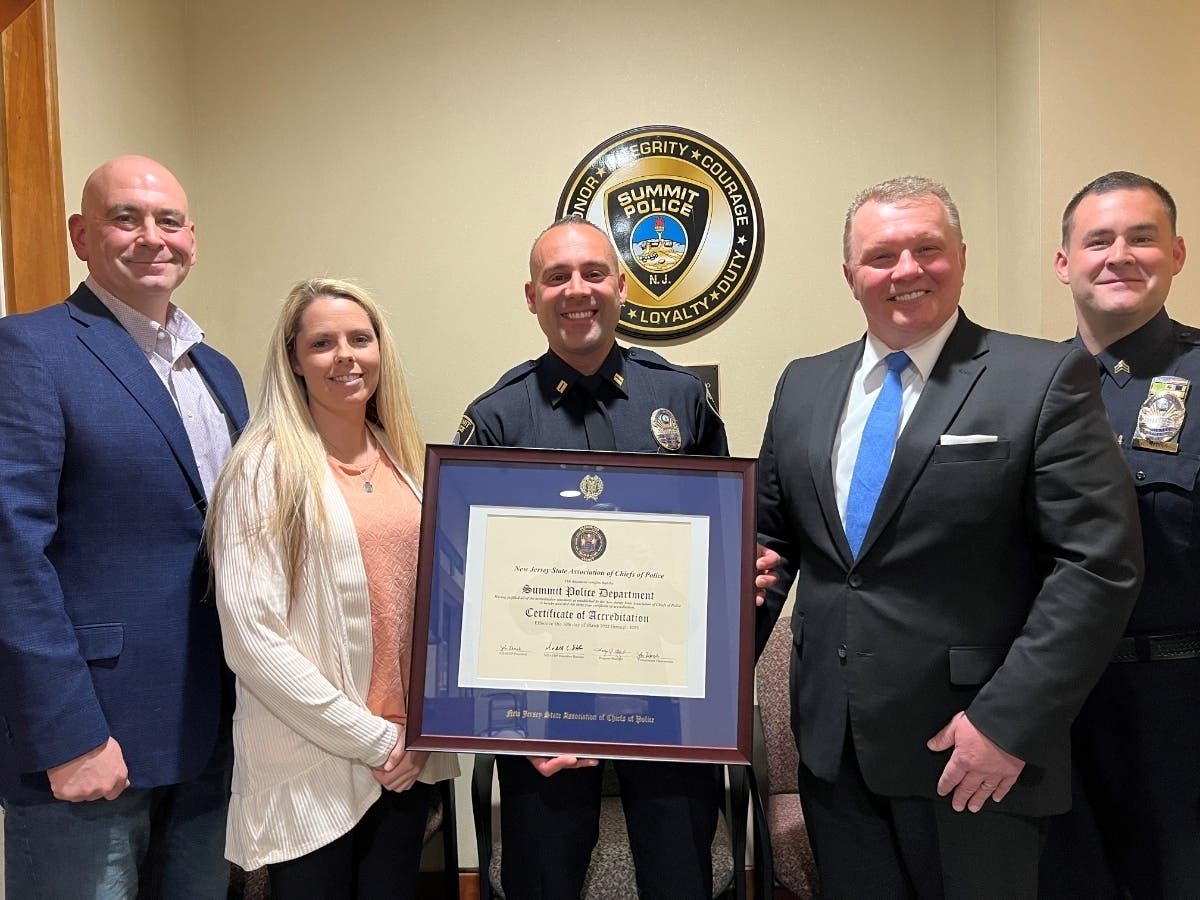Summit Police Achieve Accreditation, Named 'One Of Best In State ...