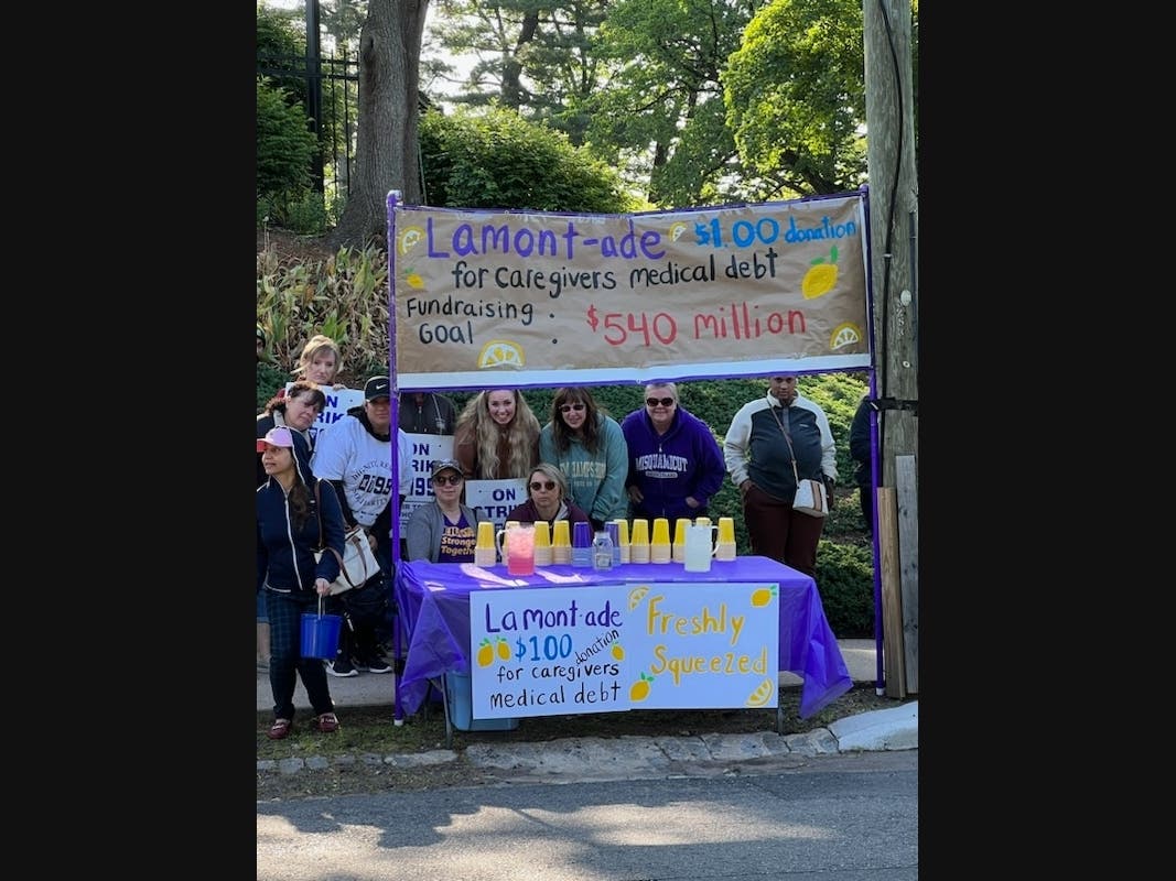 Unionized Health Care Workers Protest At Lamont's Hartford House ...