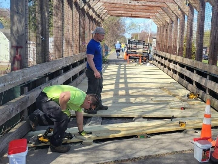 Popular Southington Hiking Trail Gets Some TLC | Southington, CT Patch