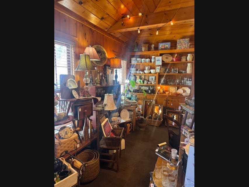'My Grandma Had That:' New Simsbury Store Specializes In All Things ...