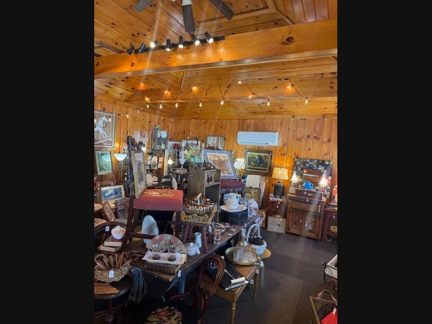 'My Grandma Had That:' New Simsbury Store Specializes In All Things ...