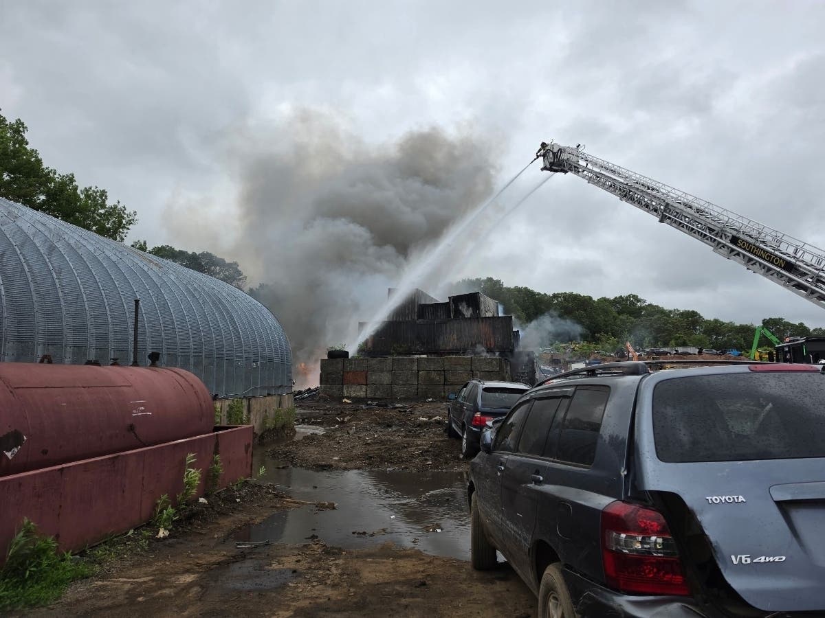VIDEO: Firefighters Battle Massive Junkyard Fire In Southington: UPDATE ...
