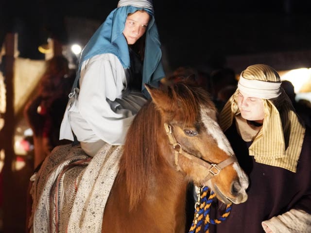 Church Presents Walk-Through Living Nativity Experience In Dublin ...