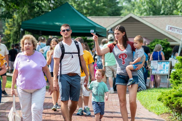Sweet Slice Of Summer Awaits At Peddler's Village Peach Festival ...