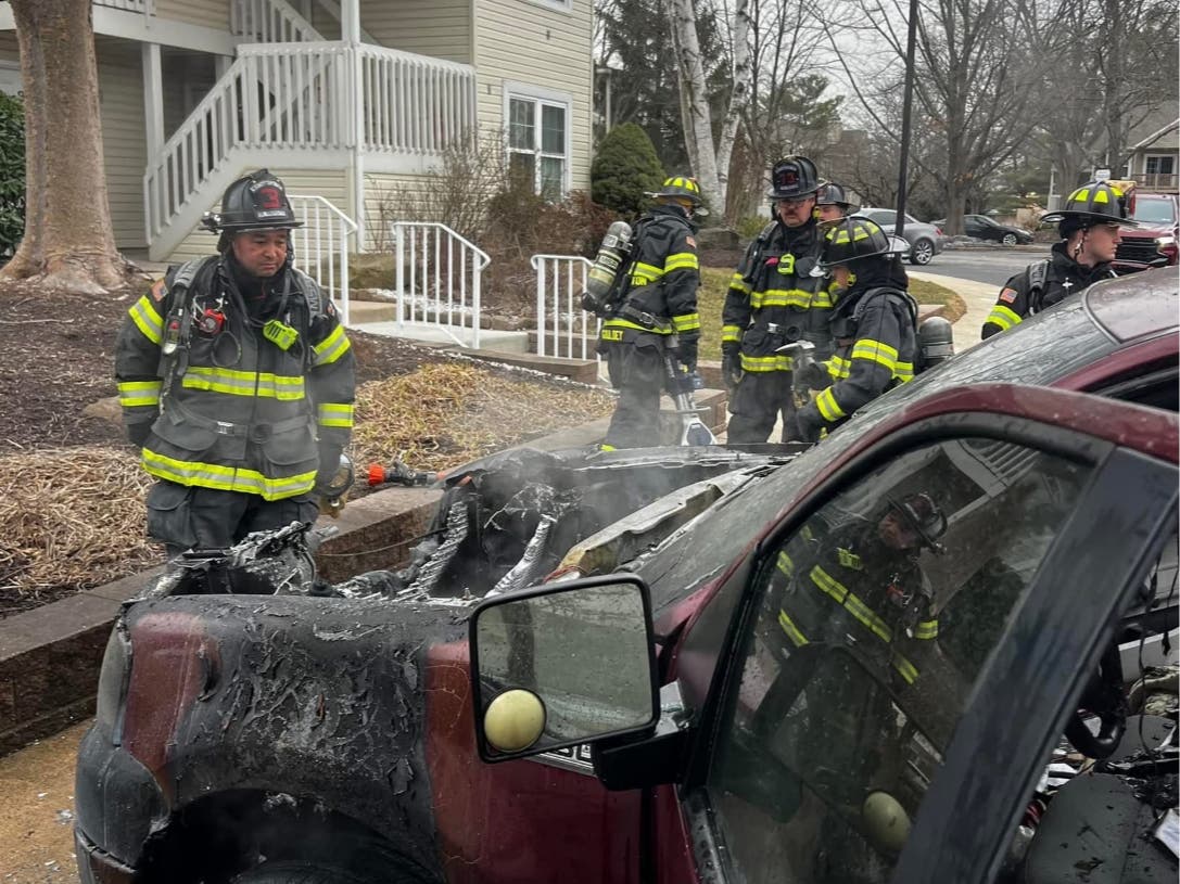Northampton Firefighters Respond To Accident, Vehicle Fire ...