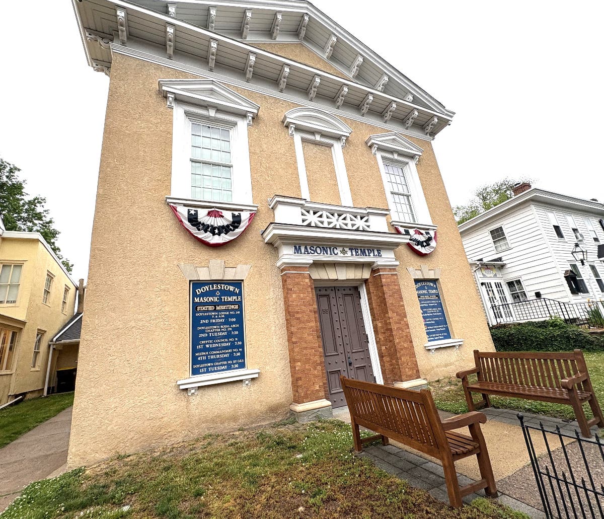 Doylestown Masonic Lodge Serving Memorial Day Pancake Breakfast ...
