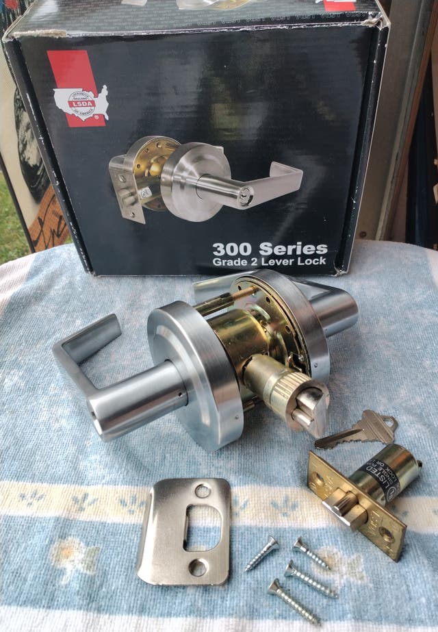 LSDA 300 Series Grade 2 Storeroom Lever Lock 2 3/4 UL $24.00 - Bel Air ...