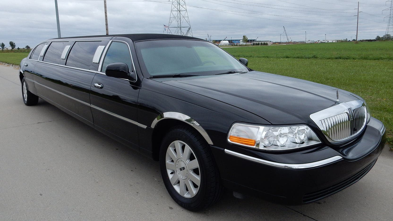 How To Elevate Special Occasions With Luxury Limo Service - New York ...