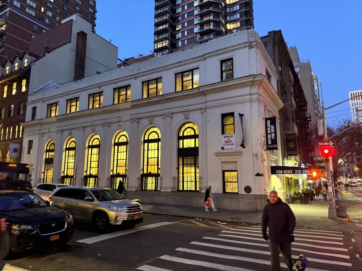 UES Pottery Studio To Open In 116-Year-Old Former Bank | Upper East ...
