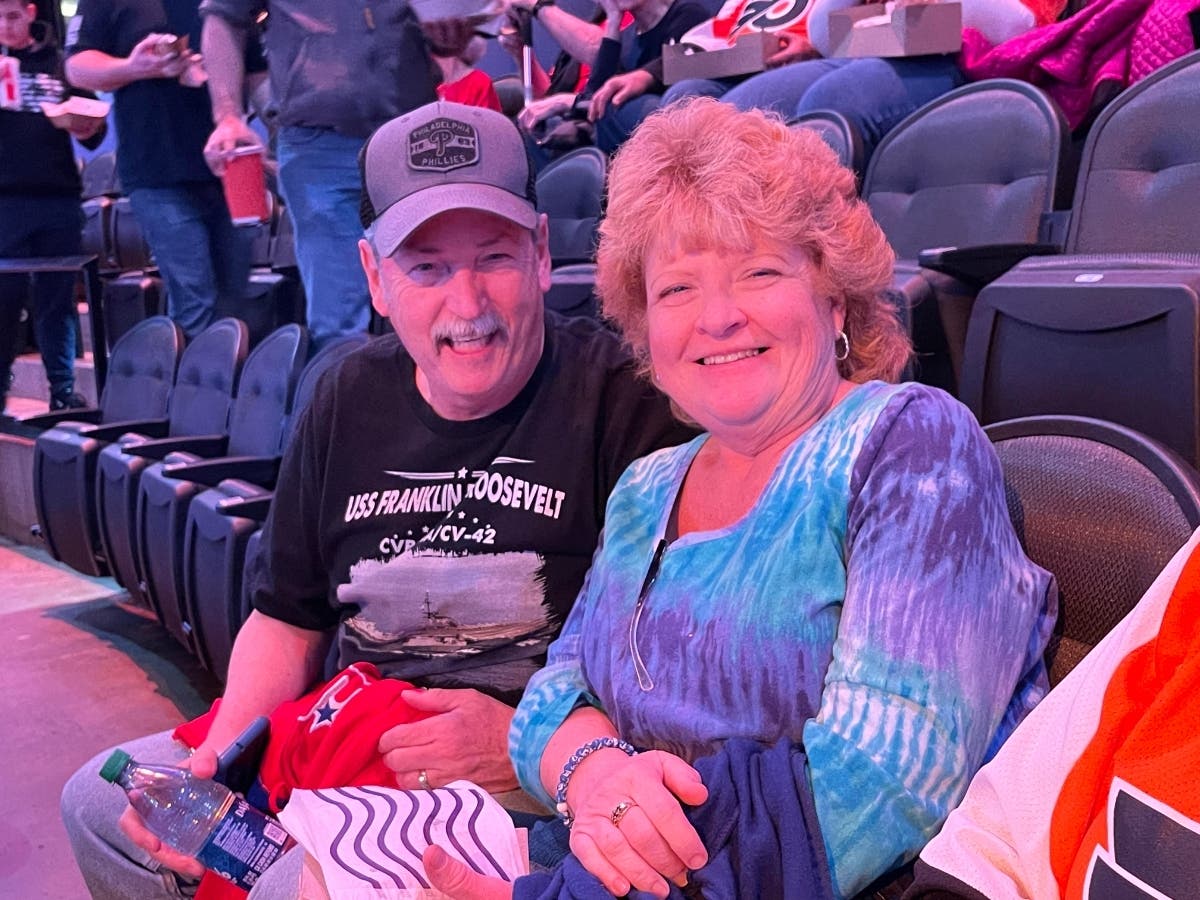 Flyers Alumni Host Warriors Team and YMCA Veterans At Flyers Game ...