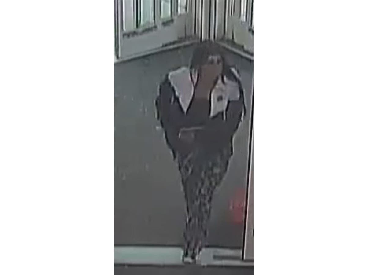 Group Accused Of Stealing Cosmetics From Kings Park CVS: Police ...