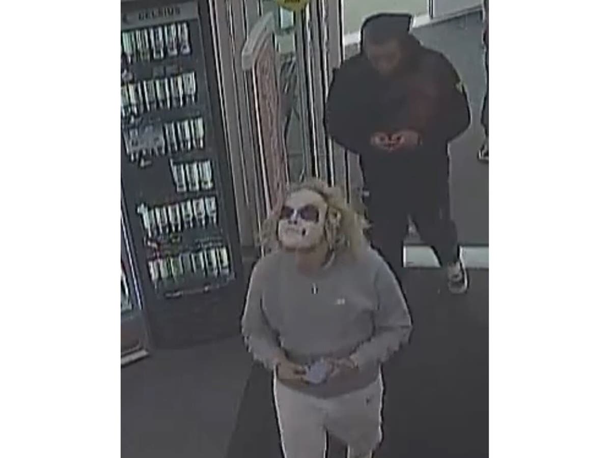 Group Accused Of Stealing Cosmetics From Kings Park CVS: Police ...