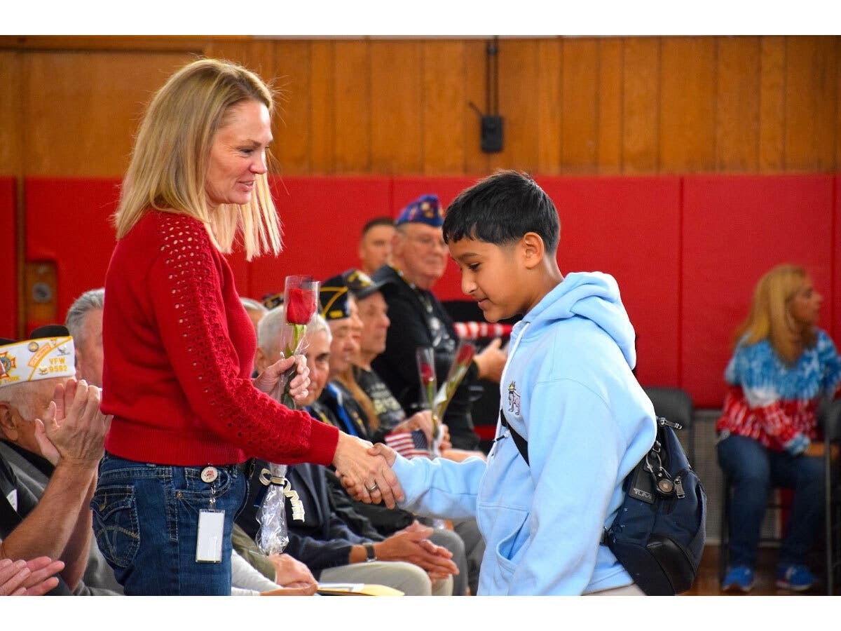 Koslow, Rhoads Join Lakeside School For Veterans Day Ceremony: Photos ...