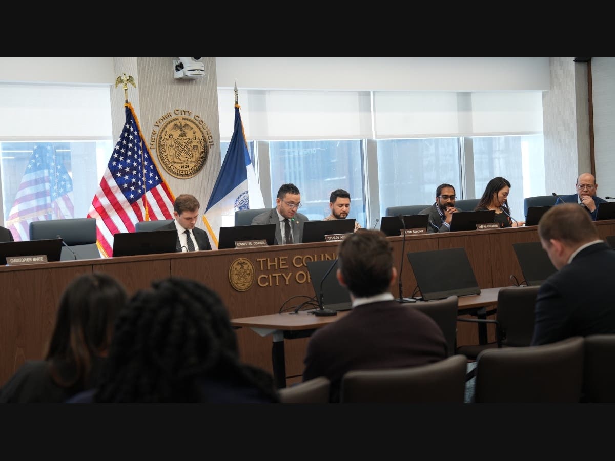 Uber, Lyft Face New Limits As NYC Council Advances Driver Protections ...