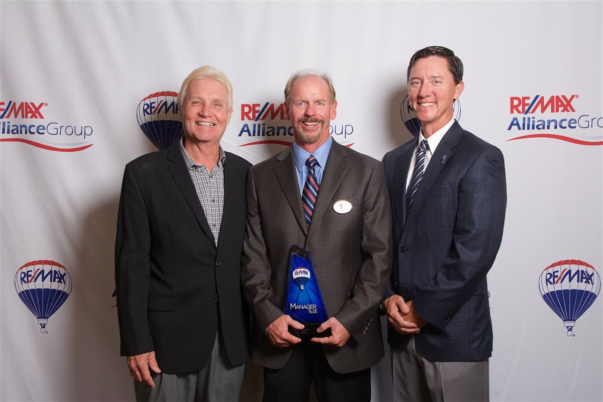 RE/MAX Alliance Group Awarded for Community Citizenship and Total ...