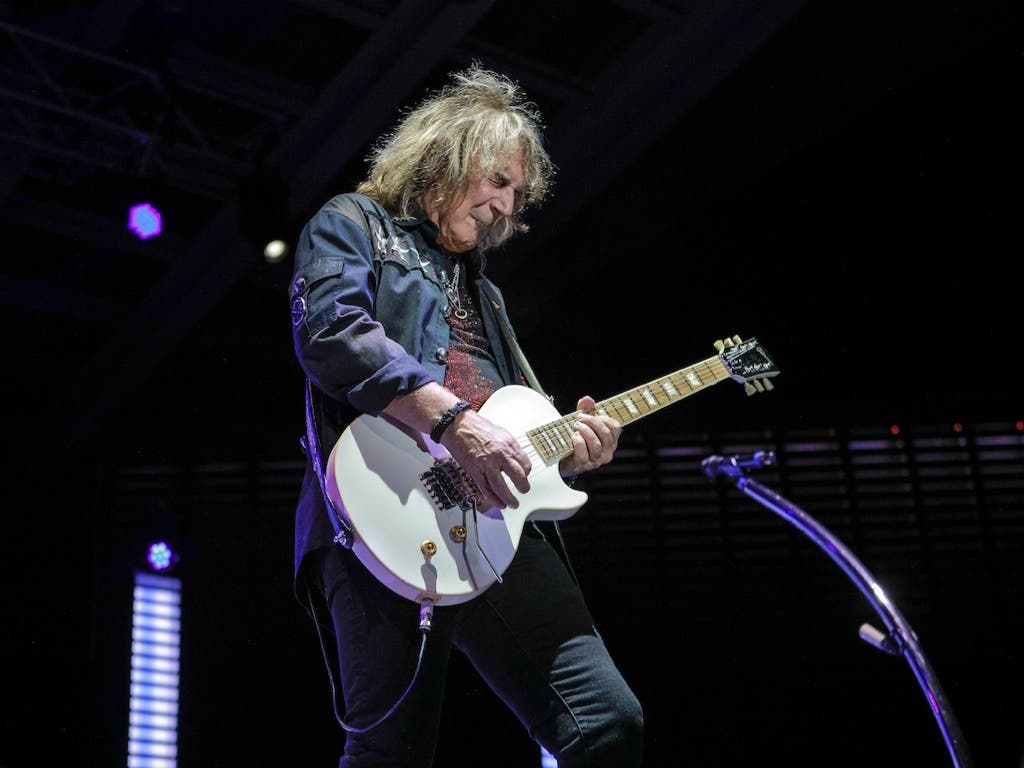 PHOTOS: REO Speedwagon Returns to Chicagoland | Aurora, IL Patch