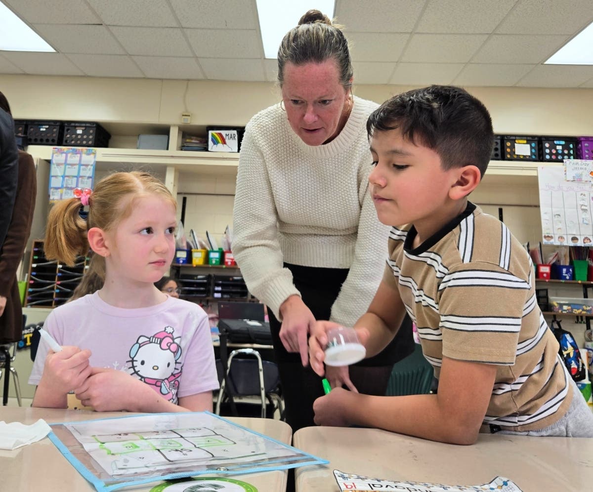 Oak Lawn-Hometown School District 123's Sward School Showcases Parent ...