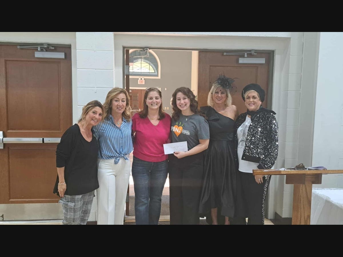 Holy Trinity Greek Orthodox Church EHT., donates to Food Bank and ...