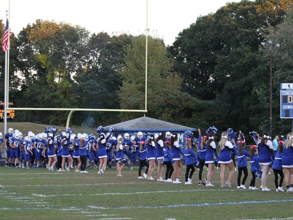 Stoneham vs Wakefield Varsity Football Photos | Stoneham, MA Patch