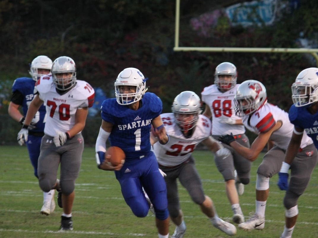 Stoneham vs Wakefield Varsity Football Photos | Stoneham, MA Patch