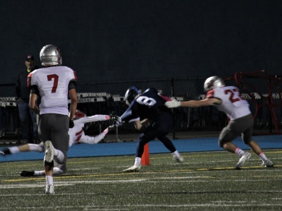 Varsity Football Photos - Wakefield vs Wilmington | Wakefield, MA Patch