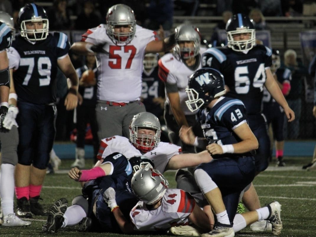 Varsity Football Photos - Wakefield vs Wilmington | Wakefield, MA Patch