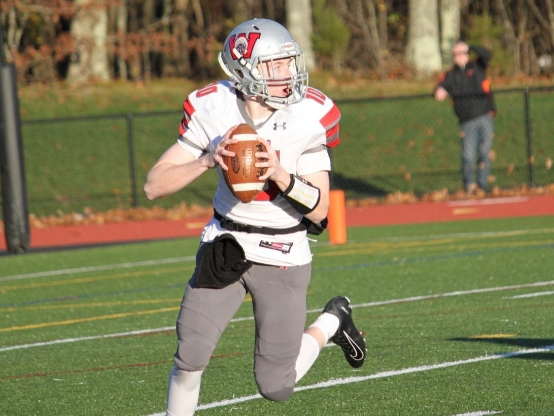 Varsity Football Photos - Wakefield vs Wayland | Wakefield, MA Patch