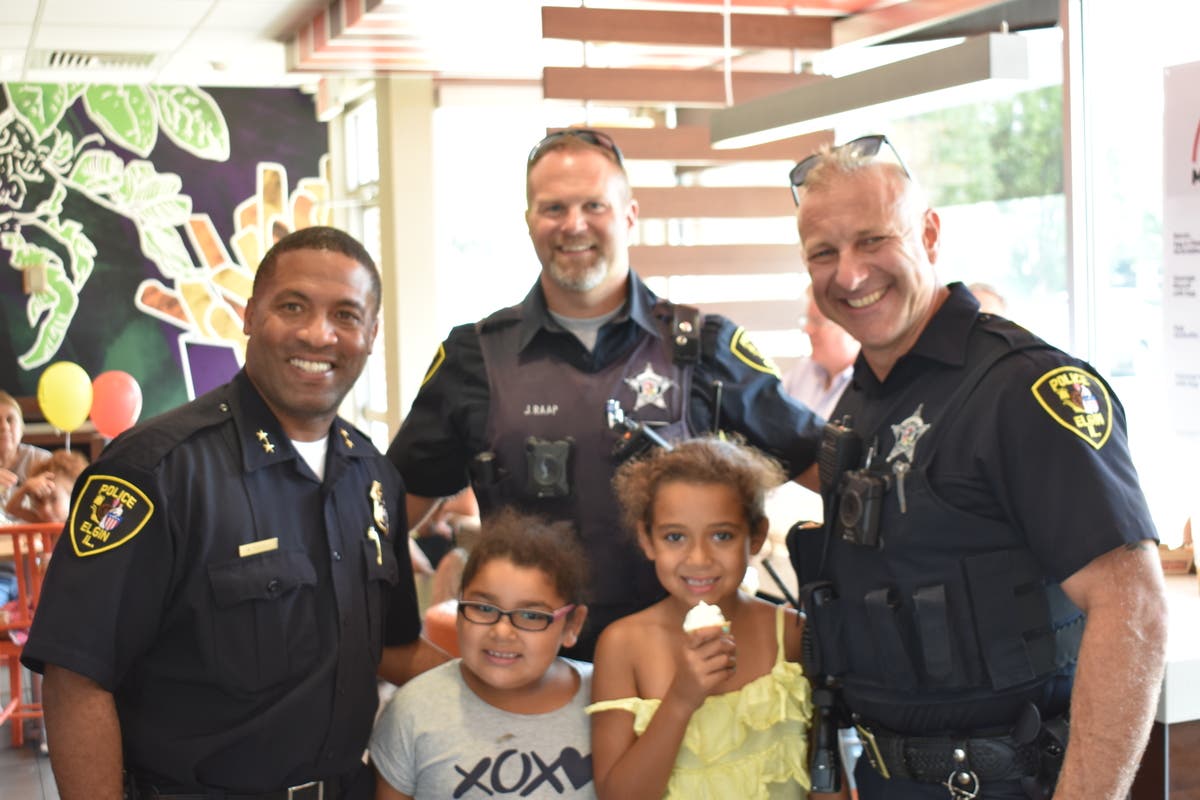 Elgin Police Officers Serve Delicious McDonald's Ice Cream Cones ...
