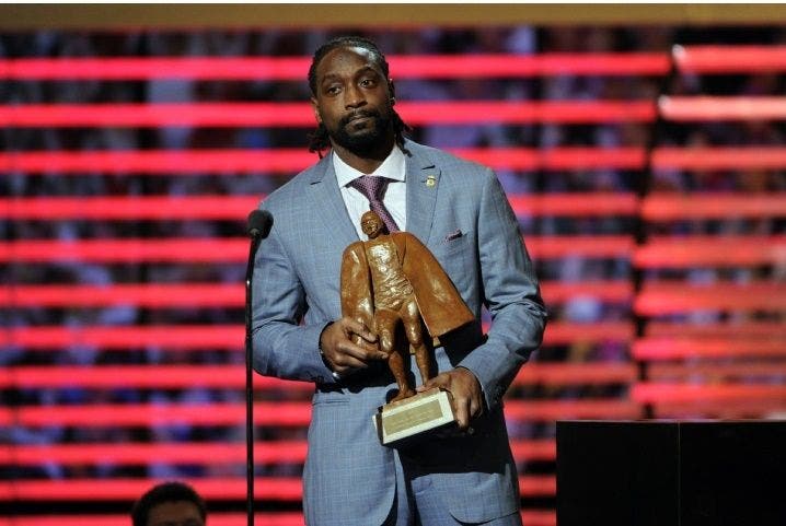 Advocate Christ Hosts Ex-Chicago Bear Charles Tillman at Dr. Martin ...