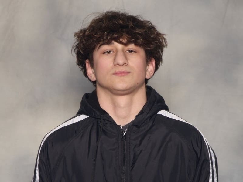 Frosh Bilski Makes Presence Known On Oak Lawn Varsity Swim Team | Oak ...